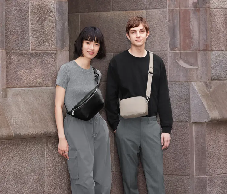 【GU（ジーユー）】の秋物第一弾！ プチプラのベロアTシャツで今っぽく【身長150cmエディターchiaki】｜＠BAILA