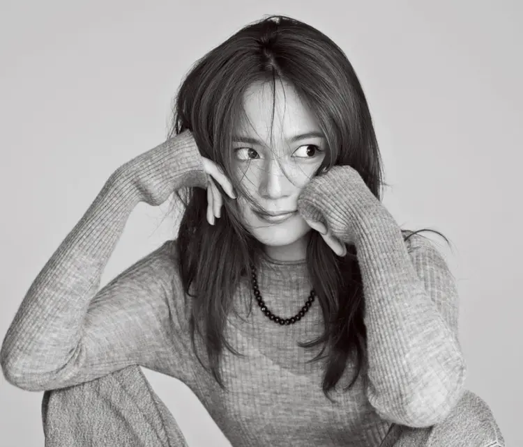 【大人可愛い】レディース シルバースニーカー10選！ ナイキ、アシックス、GUなど主要ブランドをチェック！ ｜＠BAILA