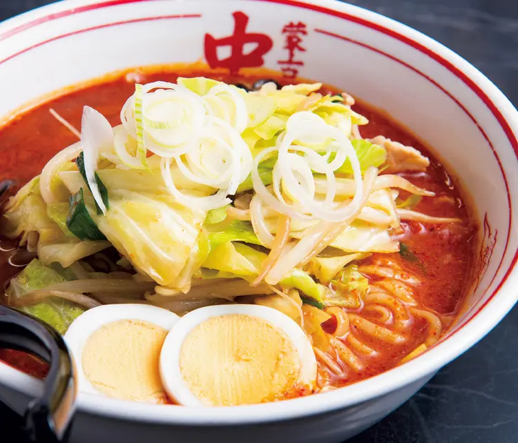 【長谷川あかりのご自愛ごはん vol.37】下準備ほぼゼロで作れてお腹も満足！「まるごとチキン＆ズッキーニの炊き込み」｜＠BAILA