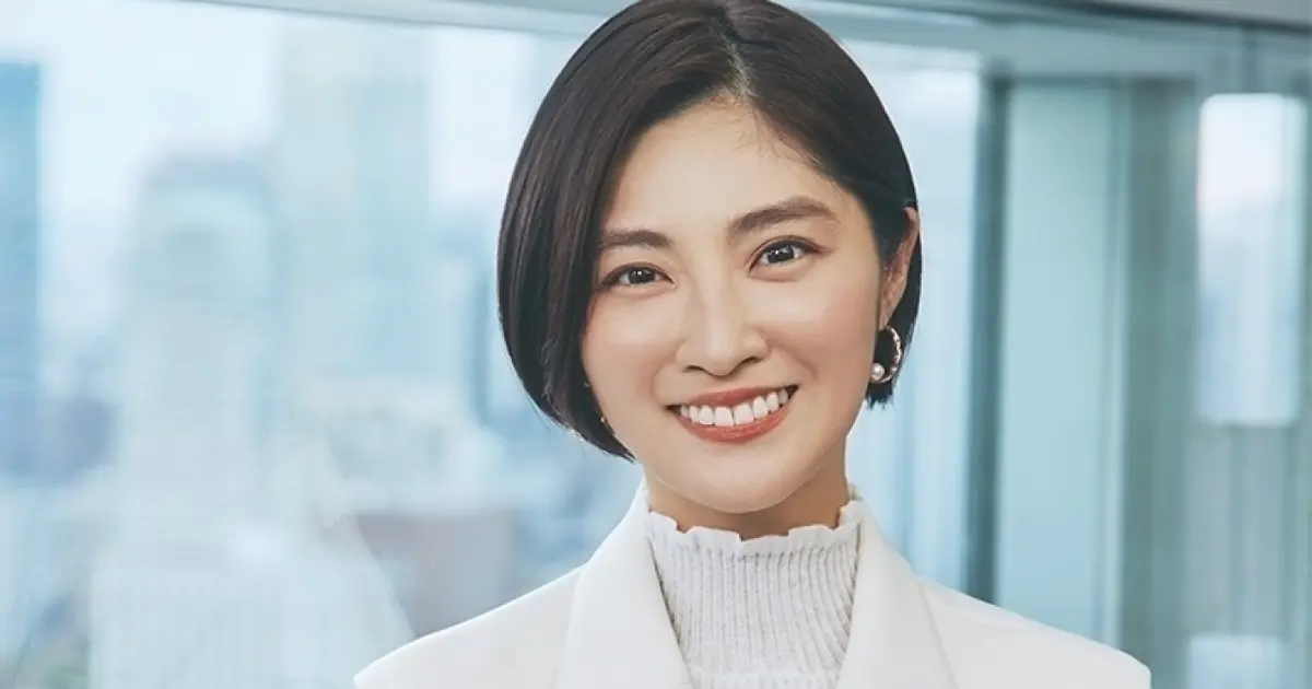 【私と仕事と生理】「news zero」のアナウンサー岩本乃蒼さんの「生理の日のマイルール」｜＠BAILA